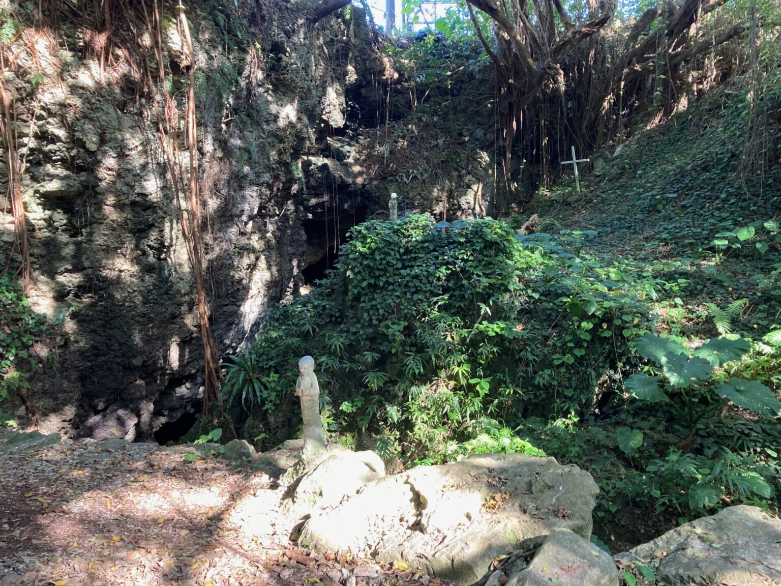 Vol3 「チビチリガマ」読谷村波平の戦争遺跡 多くの住民が集団自決したガマ